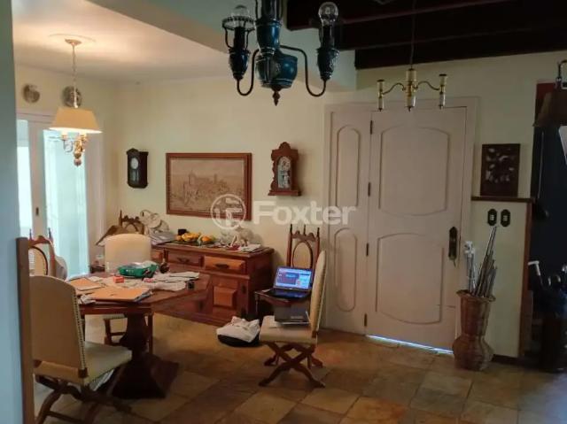 Casa / Sobrado para Venda em Porto Alegre/RS Lami 4 Quartos