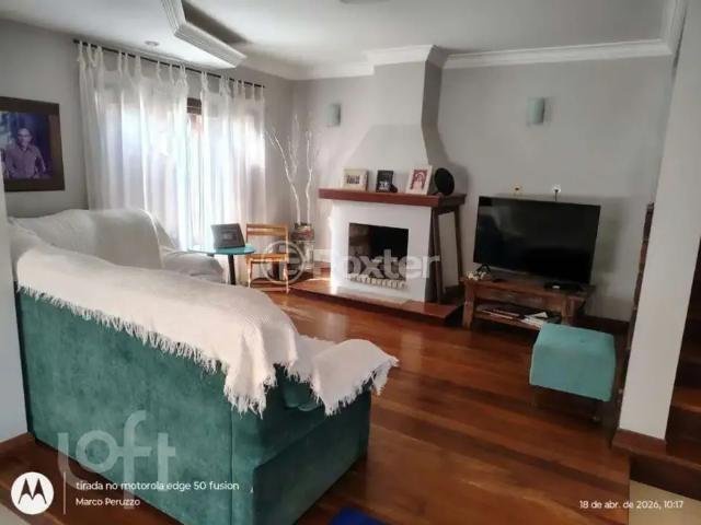 Casa / Sobrado para Venda em Porto Alegre/RS Lomba do Pinheiro 4 Quartos