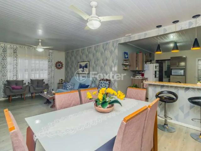 Casa / Sobrado para Venda em Porto Alegre/RS Lomba do Pinheiro 4 Quartos