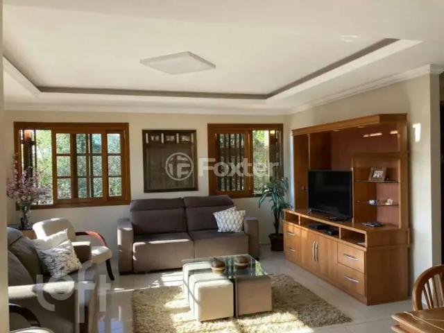 Casa / Sobrado para Venda em Porto Alegre/RS Lomba do Pinheiro 4 Quartos