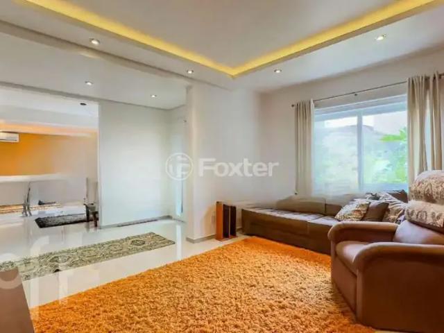 Casa / Sobrado para Venda em Porto Alegre/RS Lomba do Pinheiro 4 Quartos