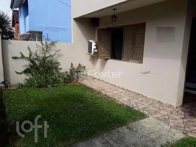 Casa / Sobrado para Venda em Porto Alegre/RS Lomba do Pinheiro 4 Quartos