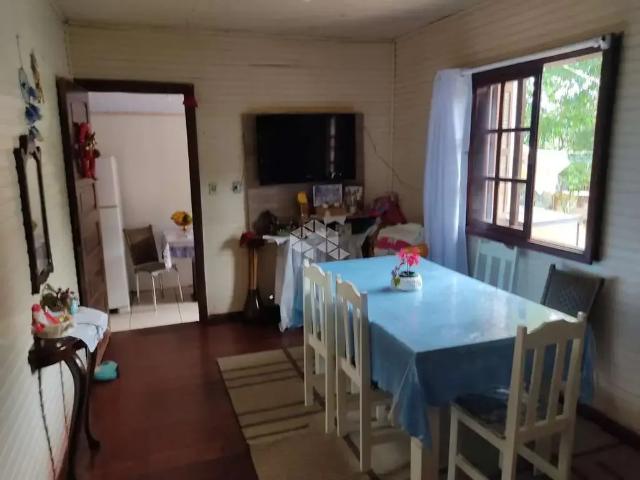 Casa / Sobrado para Venda em Porto Alegre/RS Lomba do Pinheiro 4 Quartos