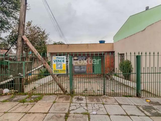 Casa / Sobrado para Venda em Porto Alegre/RS Lomba do Pinheiro 4 Quartos