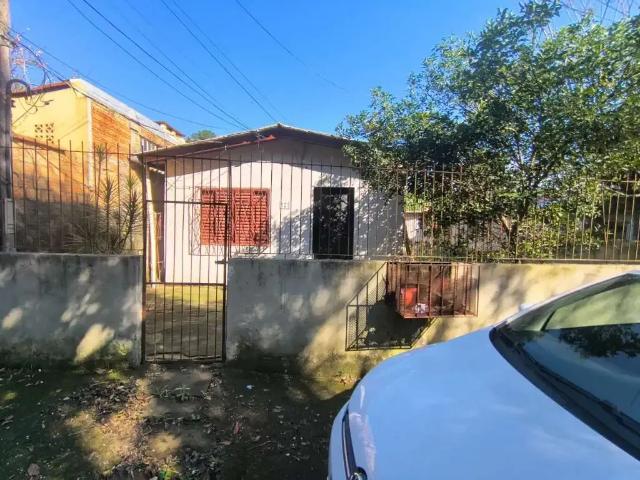 Casa / Sobrado para Venda em Porto Alegre/RS Lomba do Pinheiro 5 Quartos