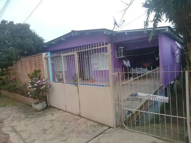 Casa / Sobrado para Venda em Porto Alegre/RS Lomba do Pinheiro 6 Quartos