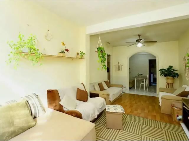 Casa / Sobrado para Venda em Porto Alegre/RS Lomba do Pinheiro 6 Quartos