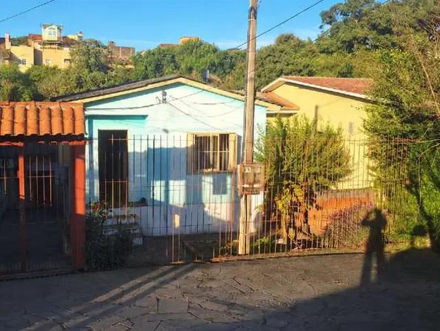 Casa / Sobrado para Venda em Porto Alegre/RS Lomba do Pinheiro