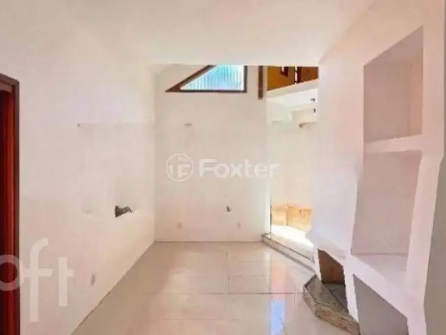 Casa / Sobrado para Venda em Porto Alegre/RS Lomba do Pinheiro 2 Quartos