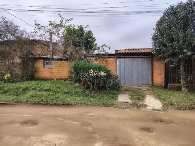 Casa / Sobrado para Venda em Porto Alegre/RS Lomba do Pinheiro 2 Quartos