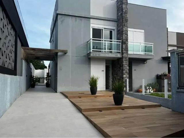 Casa / Sobrado para Venda em Porto Alegre/RS Lomba do Pinheiro 2 Quartos