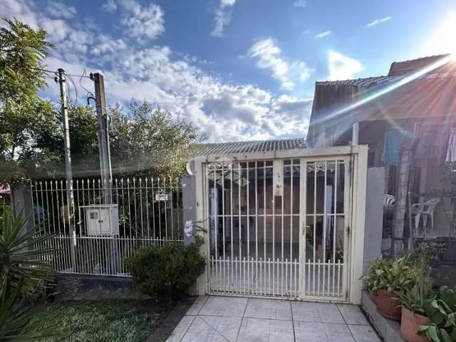 Casa / Sobrado para Venda em Porto Alegre/RS Lomba do Pinheiro 2 Quartos