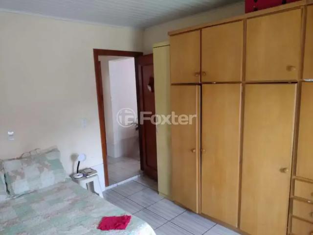 Casa / Sobrado para Venda em Porto Alegre/RS Lomba do Pinheiro 3 Quartos