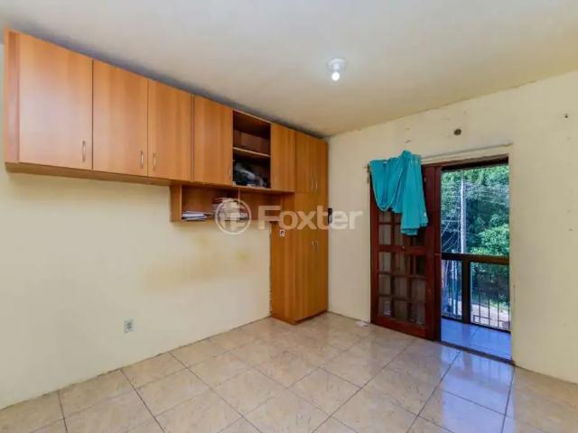 Casa / Sobrado para Venda em Porto Alegre/RS Lomba do Pinheiro 3 Quartos