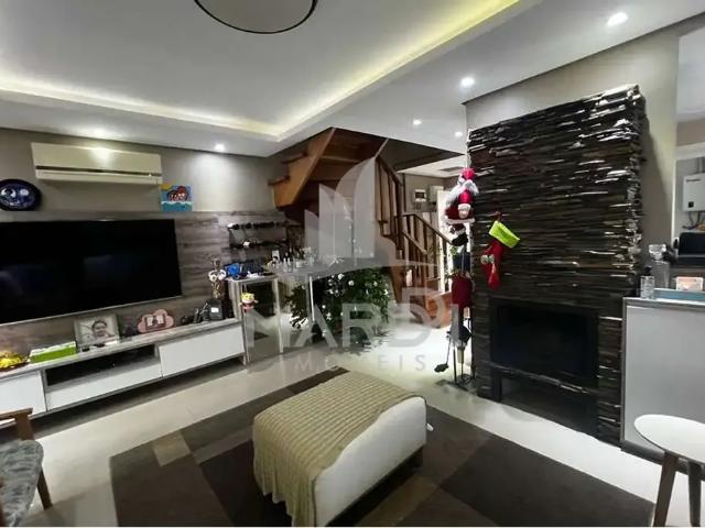 Casa / Sobrado para Venda em Porto Alegre/RS Lomba do Pinheiro 3 Quartos