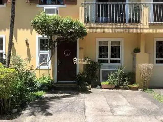 Casa / Sobrado para Venda em Porto Alegre/RS Lomba do Pinheiro 3 Quartos