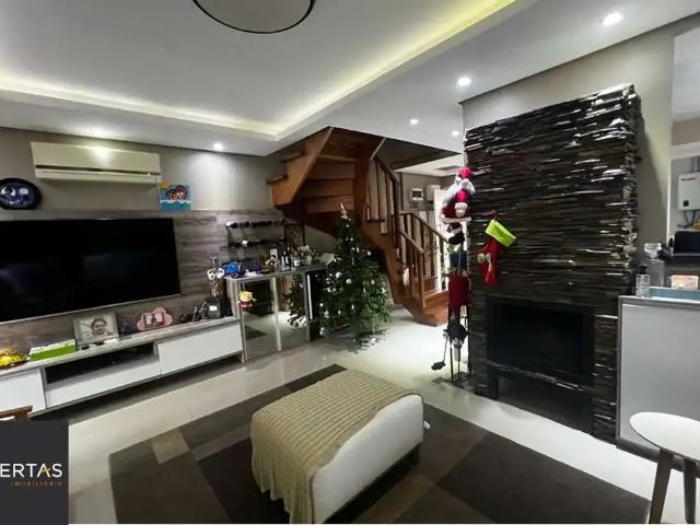 Casa / Sobrado para Venda em Porto Alegre/RS Lomba do Pinheiro 3 Quartos