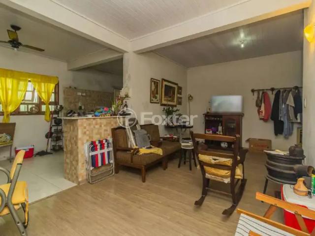 Casa / Sobrado para Venda em Porto Alegre/RS Lomba do Pinheiro 3 Quartos