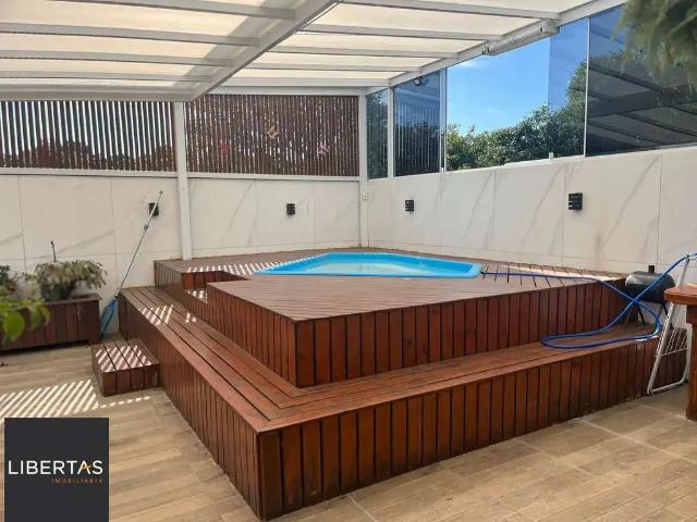 Casa / Sobrado para Venda em Porto Alegre/RS Lomba do Pinheiro 3 Quartos