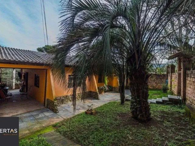 Casa / Sobrado para Venda em Porto Alegre/RS Lomba do Pinheiro 3 Quartos