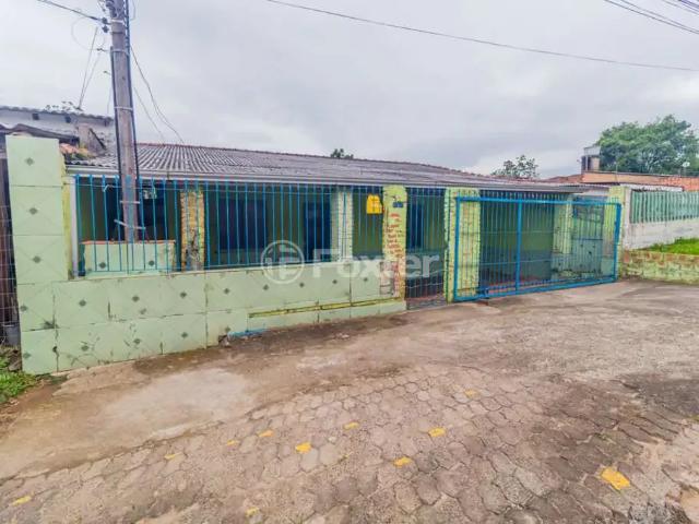 Casa / Sobrado para Venda em Porto Alegre/RS Lomba do Pinheiro 3 Quartos