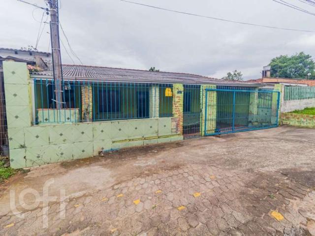 Casa / Sobrado para Venda em Porto Alegre/RS Lomba do Pinheiro 3 Quartos