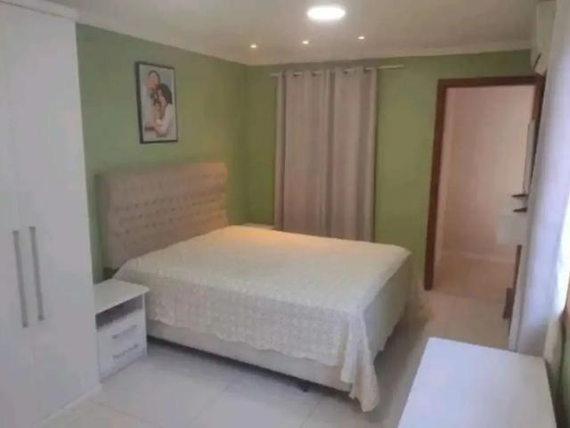 Casa / Sobrado para Venda em Porto Alegre/RS Lomba do Pinheiro 3 Quartos