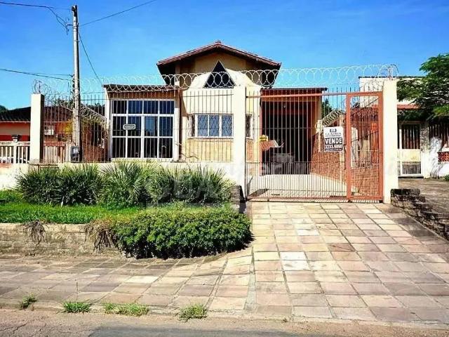 Casa / Sobrado para Venda em Porto Alegre/RS Lomba do Pinheiro 3 Quartos