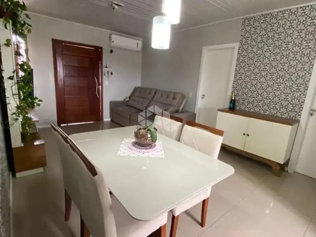 Casa / Sobrado para Venda em Porto Alegre/RS Mário Quintana 2 Quartos