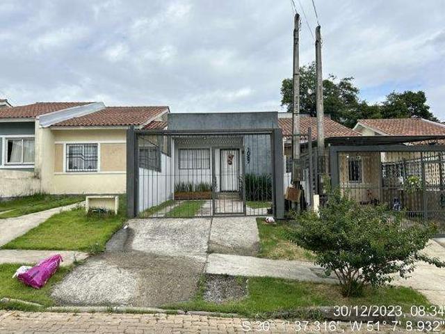 Casa / Sobrado para Venda em Porto Alegre/RS Mário Quintana 2 Quartos