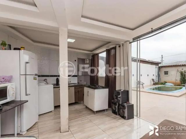 Casa / Sobrado para Venda em Porto Alegre/RS Mário Quintana 2 Quartos