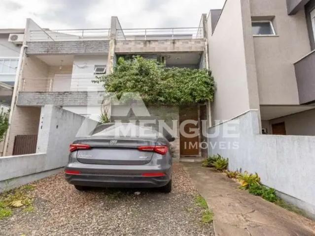 Casa / Sobrado para Venda em Porto Alegre/RS Mário Quintana 2 Quartos