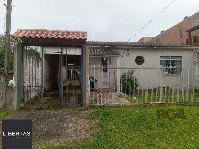 Casa / Sobrado para Venda em Porto Alegre/RS Mário Quintana 2 Quartos