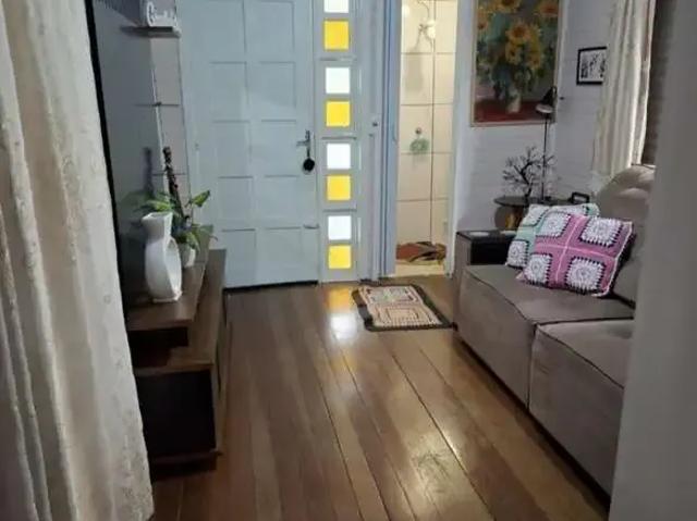 Casa / Sobrado para Venda em Porto Alegre/RS Mário Quintana 3 Quartos