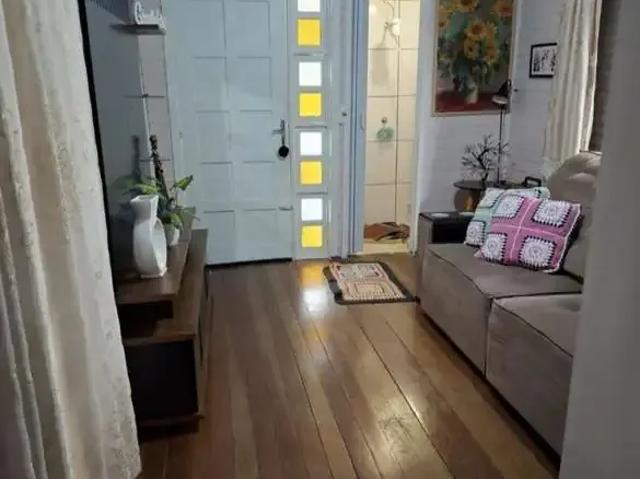 Casa / Sobrado para Venda em Porto Alegre/RS Mário Quintana 3 Quartos