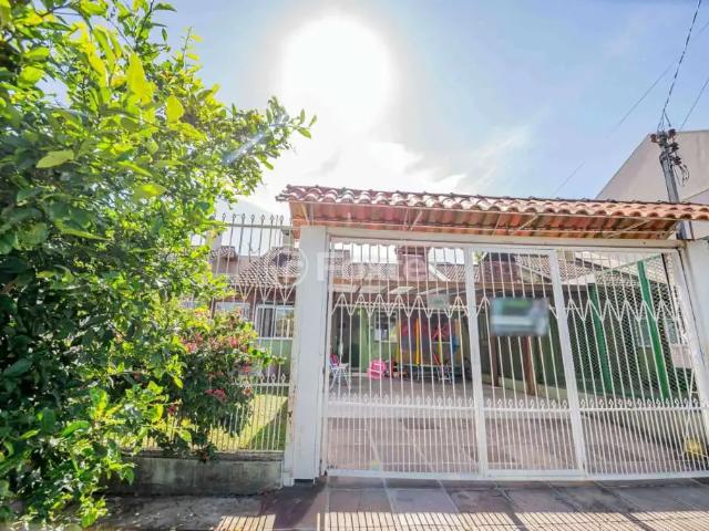 Casa / Sobrado para Venda em Porto Alegre/RS Mário Quintana 3 Quartos