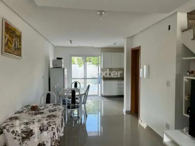 Casa / Sobrado para Venda em Porto Alegre/RS Mário Quintana 3 Quartos