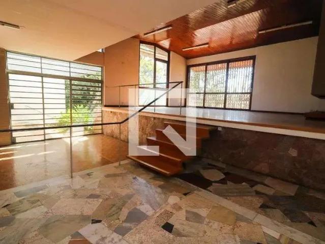 Casa / Sobrado para Venda em Porto Alegre/RS Menino Deus 4 Quartos
