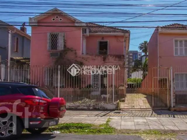 Casa / Sobrado para Venda em Porto Alegre/RS Menino Deus 4 Quartos