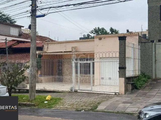 Casa / Sobrado para Venda em Porto Alegre/RS Menino Deus 4 Quartos