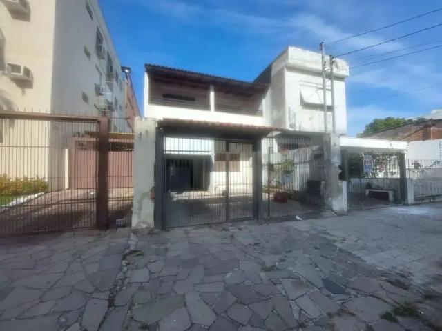 Casa / Sobrado para Venda em Porto Alegre/RS Menino Deus 4 Quartos