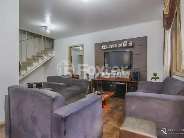 Casa / Sobrado para Venda em Porto Alegre/RS Menino Deus 4 Quartos
