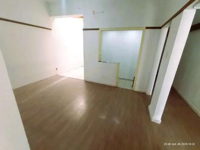 Casa / Sobrado para Venda em Porto Alegre/RS Menino Deus 4 Quartos
