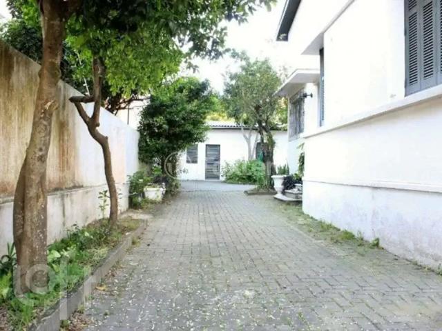 Casa / Sobrado para Venda em Porto Alegre/RS Menino Deus 5 Quartos