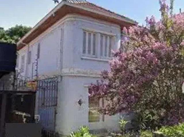 Casa / Sobrado para Venda em Porto Alegre/RS Menino Deus 5 Quartos