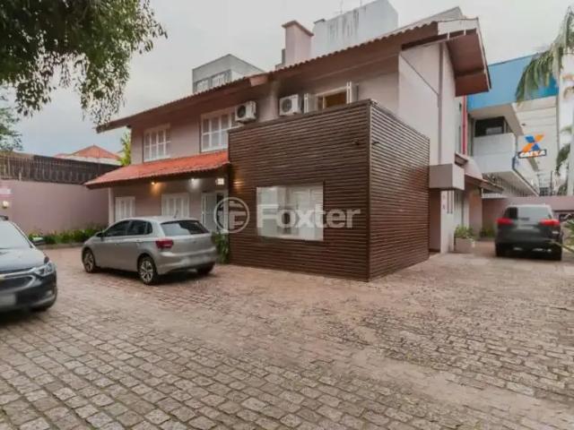 Casa / Sobrado para Venda em Porto Alegre/RS Menino Deus 8 Quartos