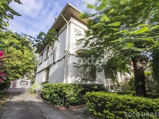 Casa / Sobrado para Venda em Porto Alegre/RS Menino Deus 9 Quartos