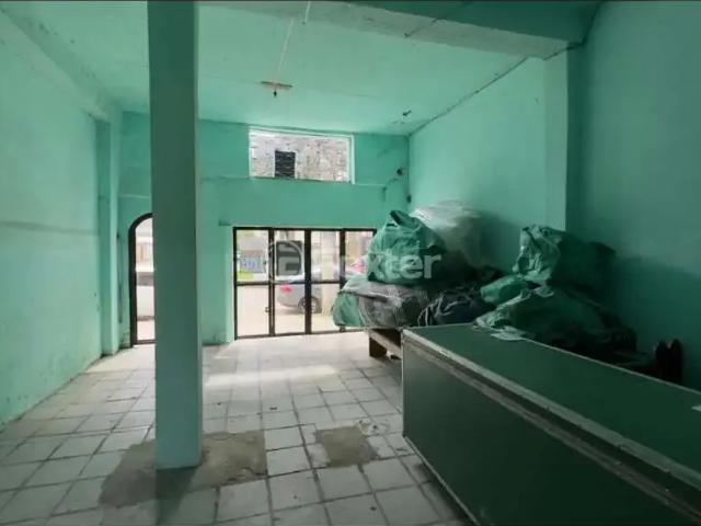 Casa / Sobrado para Venda em Porto Alegre/RS Menino Deus 2 Quartos