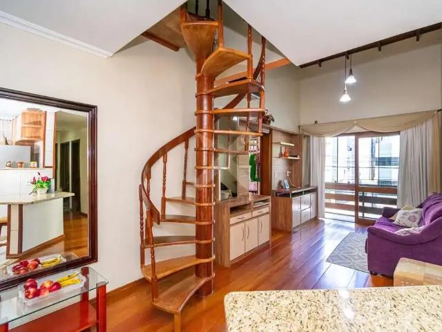 Casa / Sobrado para Venda em Porto Alegre/RS Menino Deus 2 Quartos
