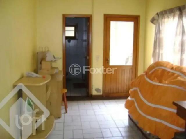 Casa / Sobrado para Venda em Porto Alegre/RS Menino Deus 2 Quartos